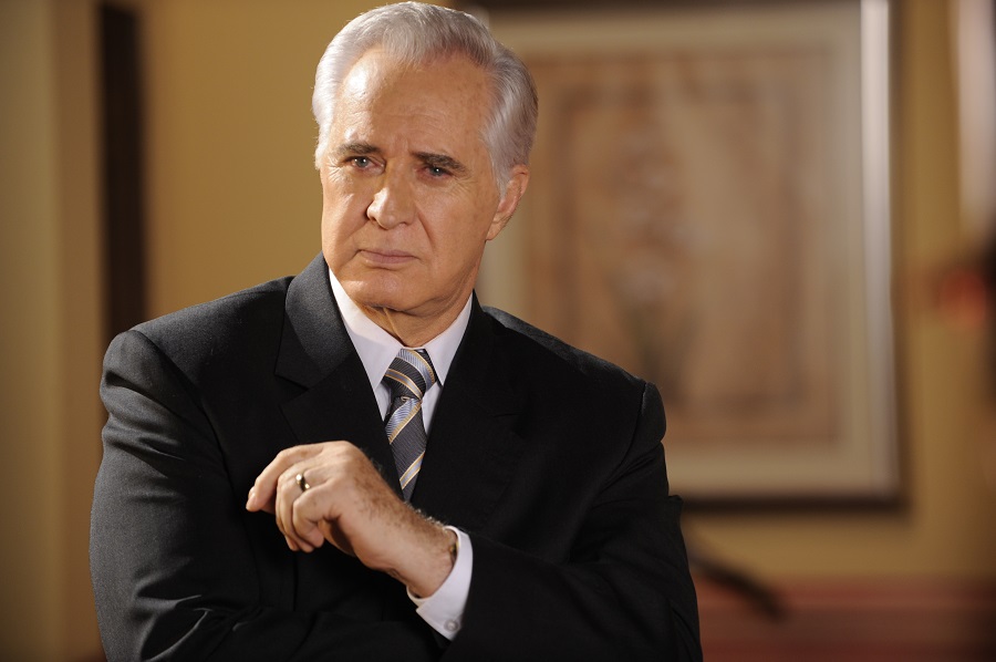 El actor Rogelio Guerra pierde la vida a sus 81 años - Radio Turquesa